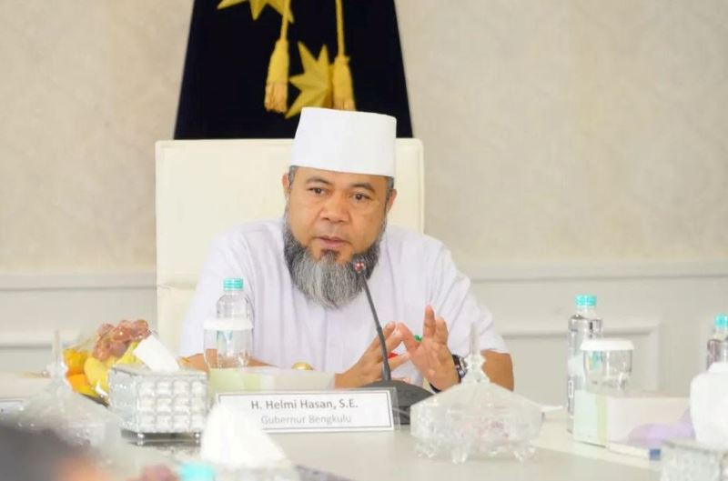 Tak Ingin Pegawai Menunggu Lama, Gubernur Helmi Hasan Minta Gaji ke-13 ...