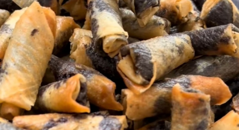 Cara Membuat Lumpia Mini Cokelat yang Enak